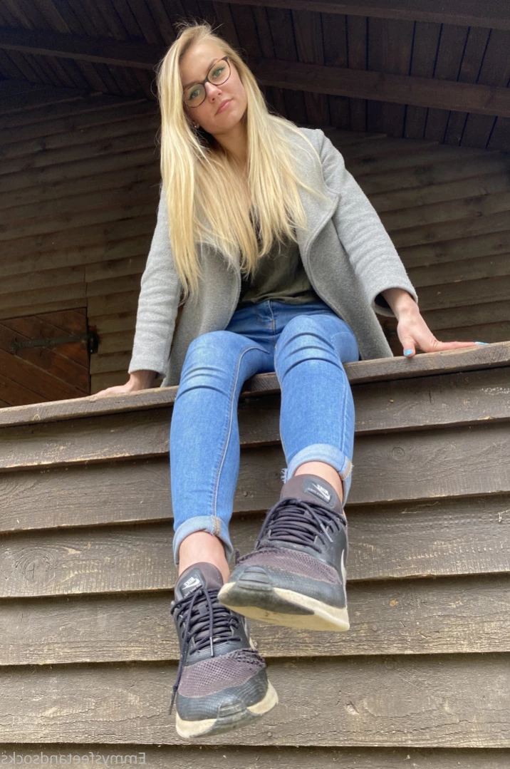 Emmysfeetandsocks [ Emmyfeetandsocks ] Onlyfans Leaked Photo 11867249